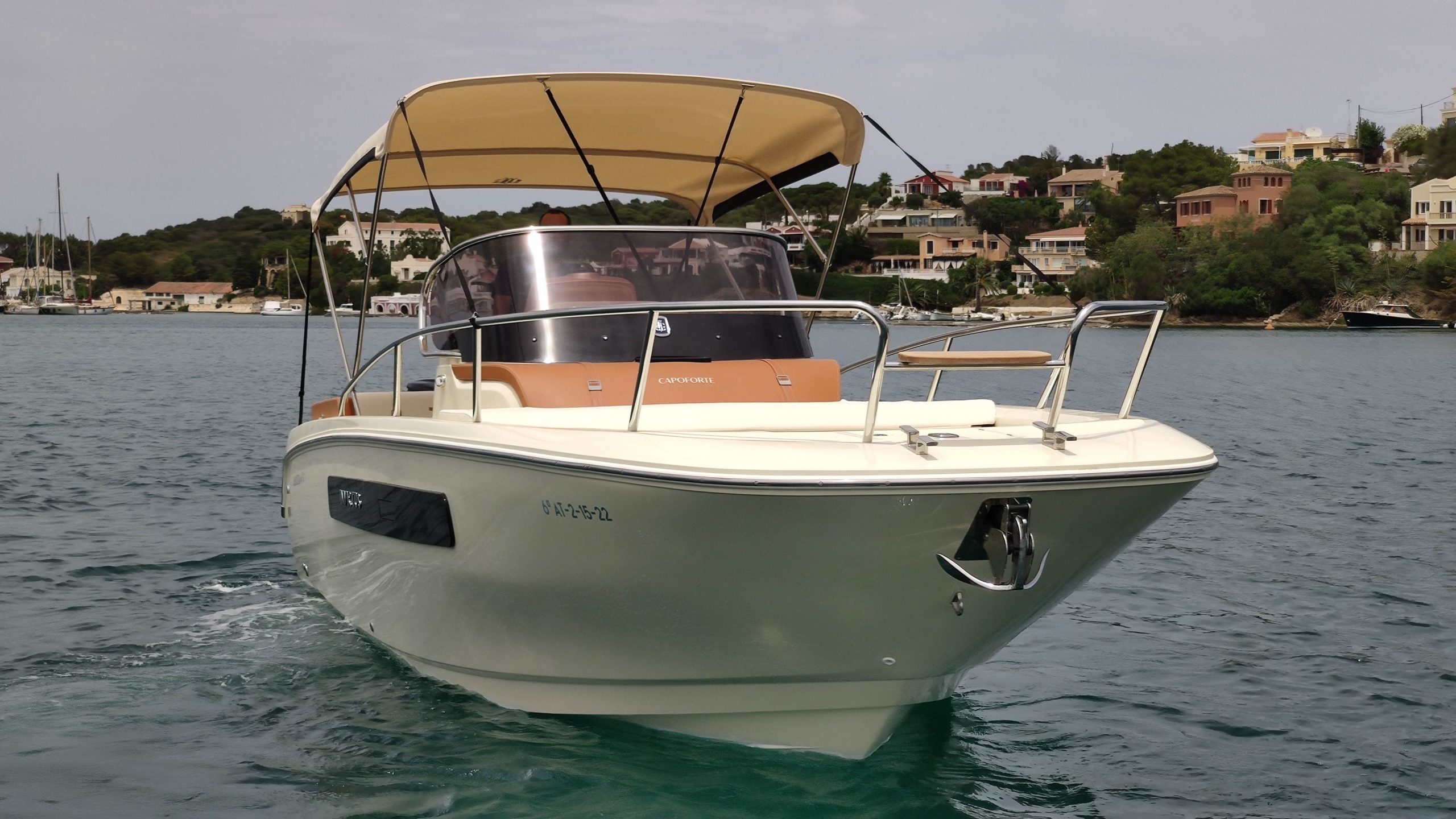 MC 2. - INVICTUS 270 CX Sun - THAIS- 9 m- Menorca Mar & Charter